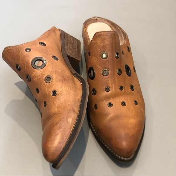 Unity in Diversity | Shoes | Unity In Diversity Ladies Size 37 Camel ...